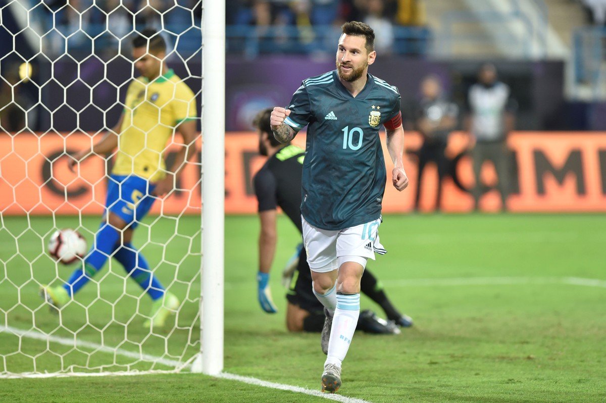 Lionel Messi returns to give Argentina deserved victory over Brazil ...